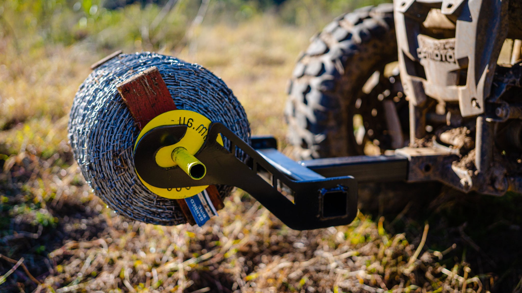 Tow Hitch Mounted SINGLE Barbed Wire Unroller – 626group