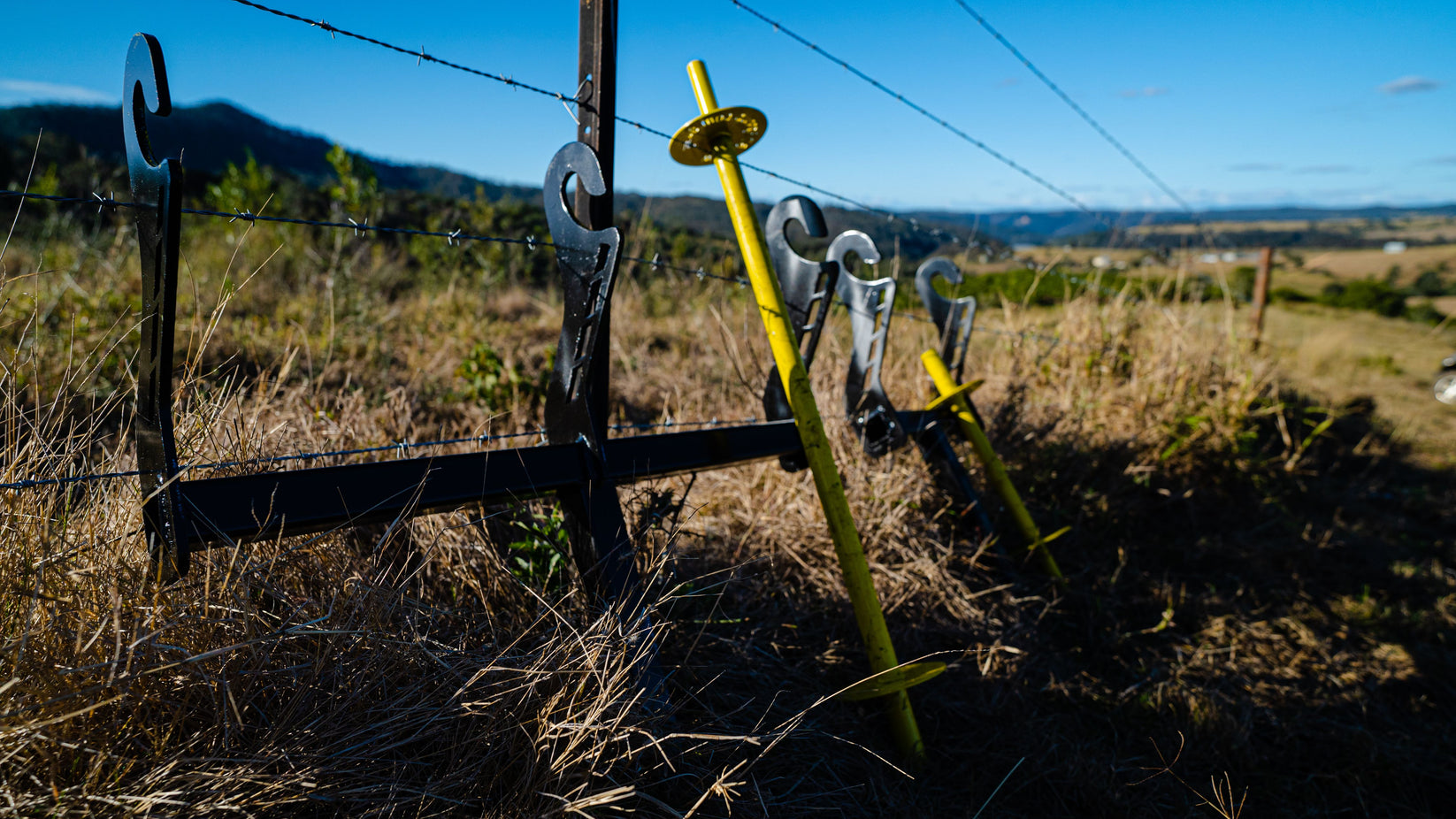 Tow Hitch Mounted DOUBLE Barbed Wire Unroller – 626group